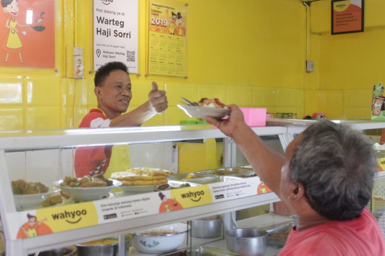 Wahyoo takes Indonesian street food eateries to the next level: Startup ...
