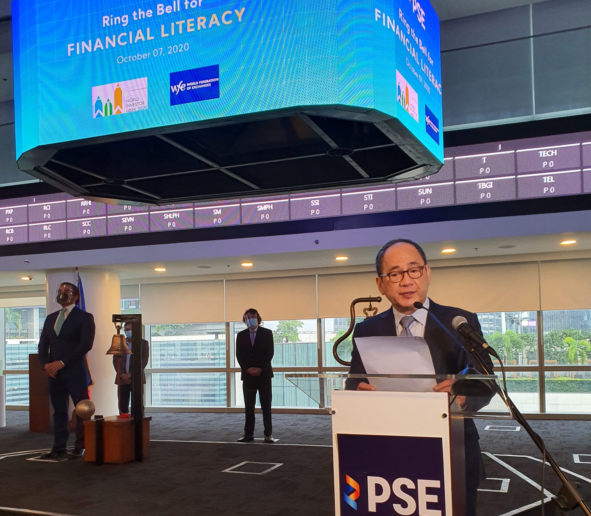 Young, tech-savvy Philippine investors revitalize an old institution ...