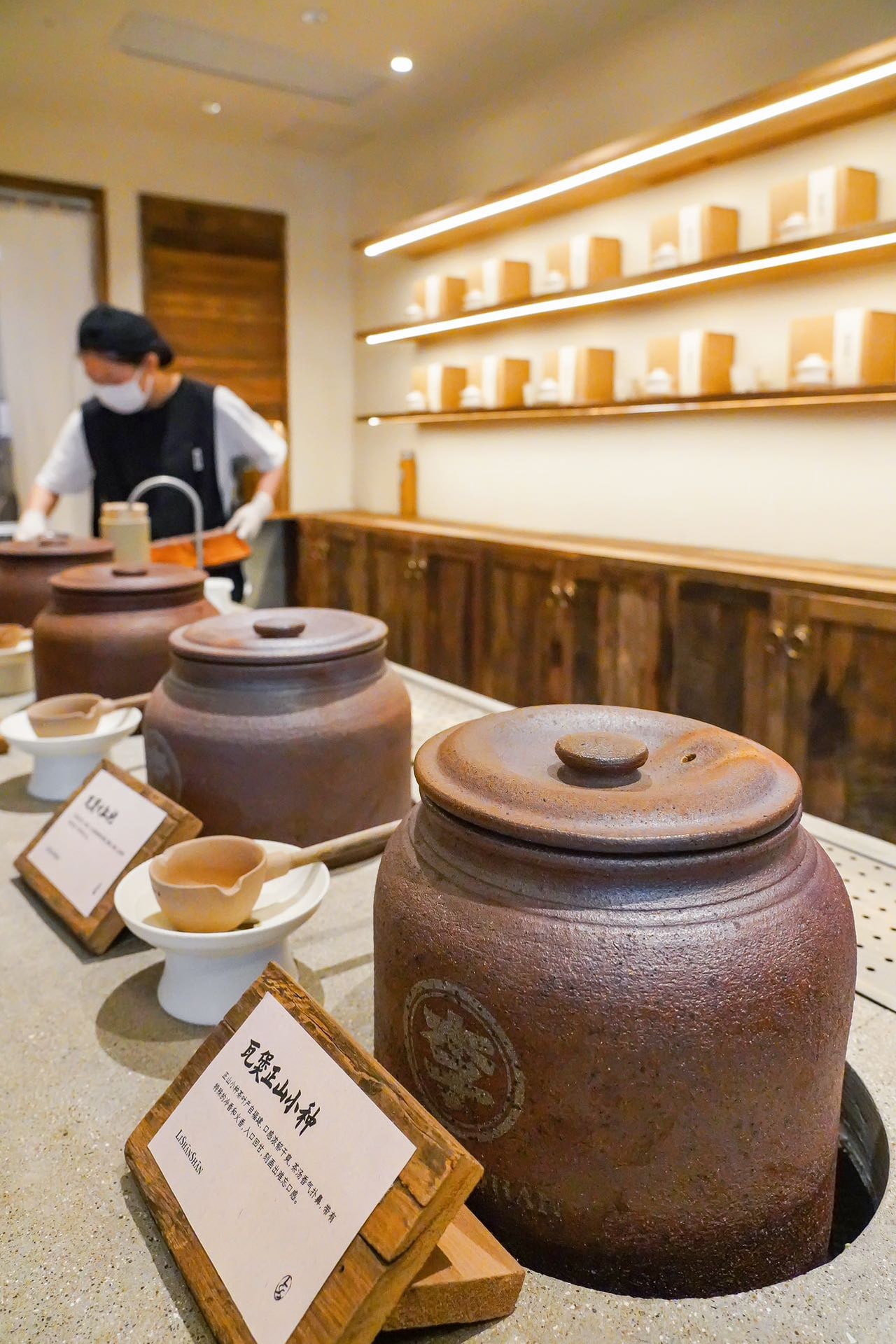 Li Shanshan Tea brings claypot milk tea tradition to Chengdu's hottest ...
