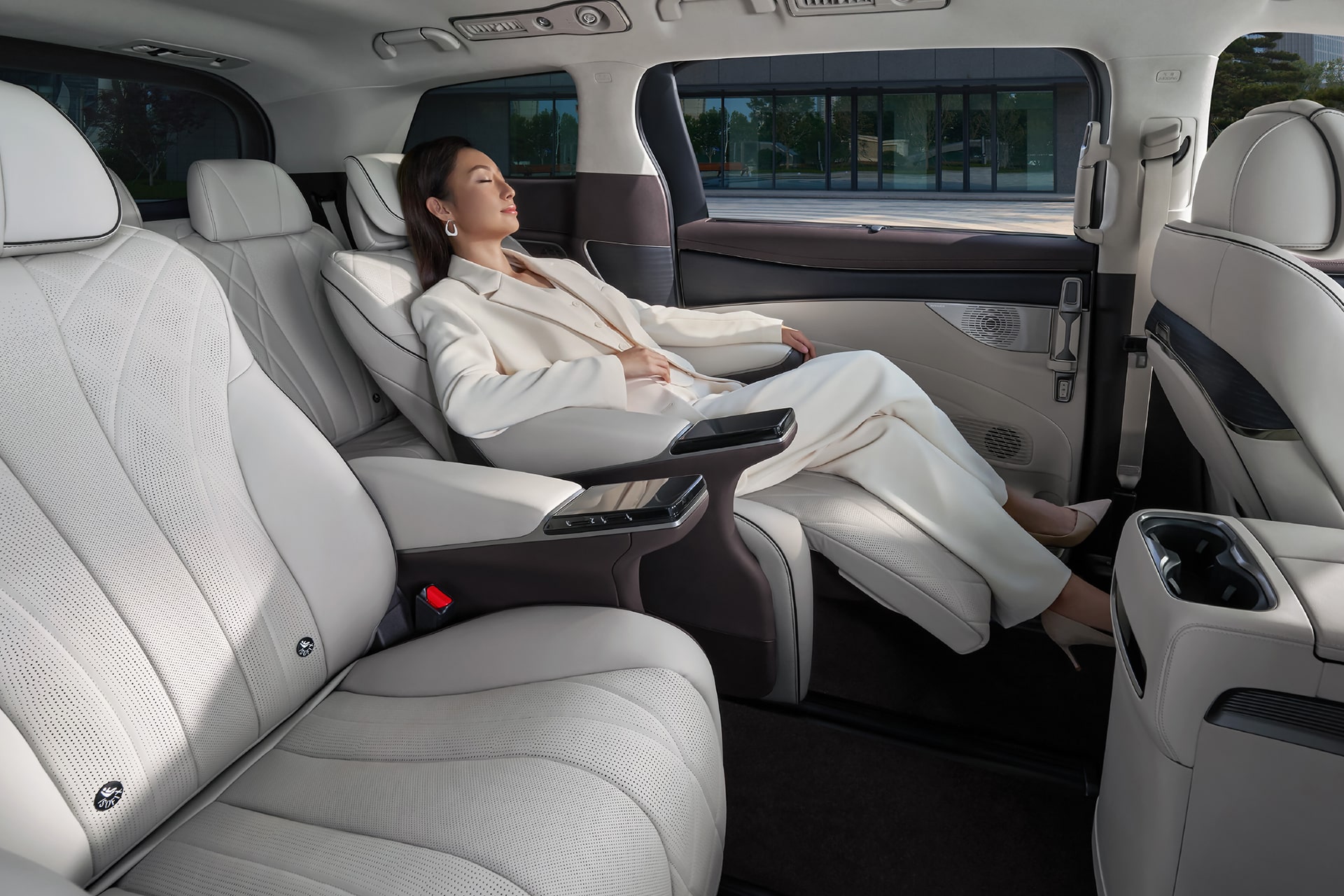 Has the new Denza D9 done enough to raise the bar for MPVs?